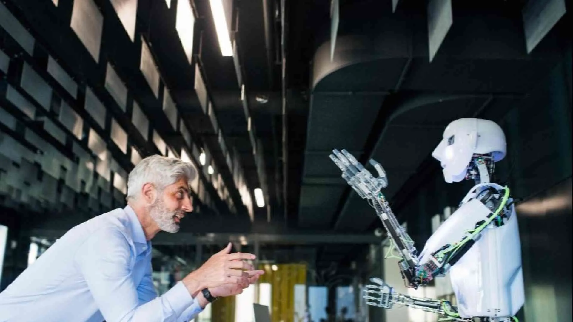 Capire l'Intelligenza artificiale? Prima cerchiamo di capire chi siamo ...